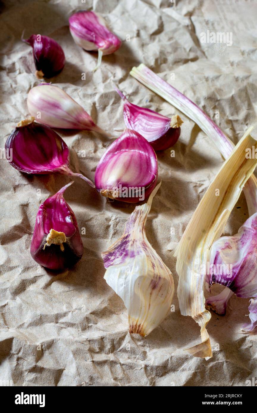 Garlic paper hi-res stock photography and images - Alamy