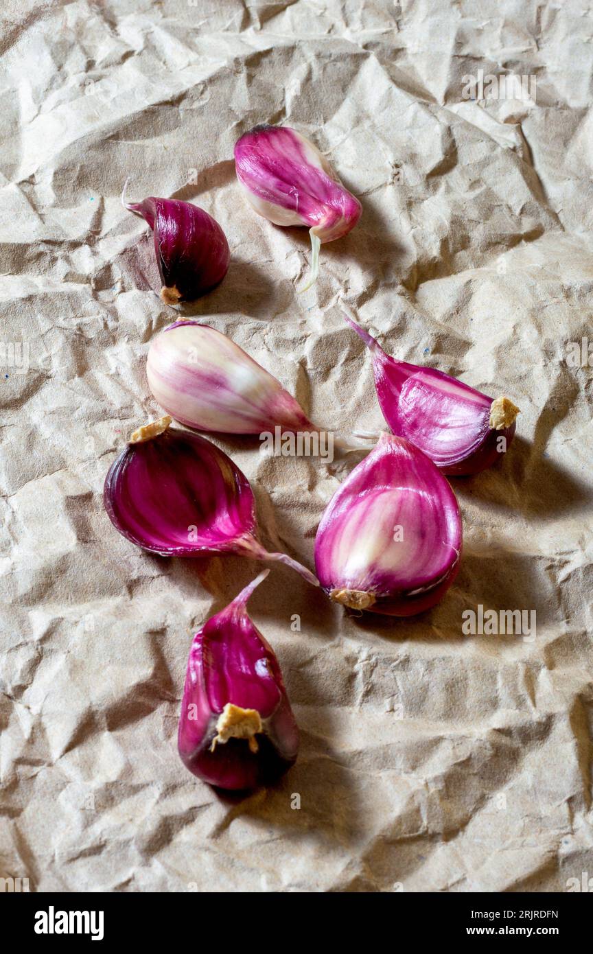 Garlic paper hi-res stock photography and images - Alamy
