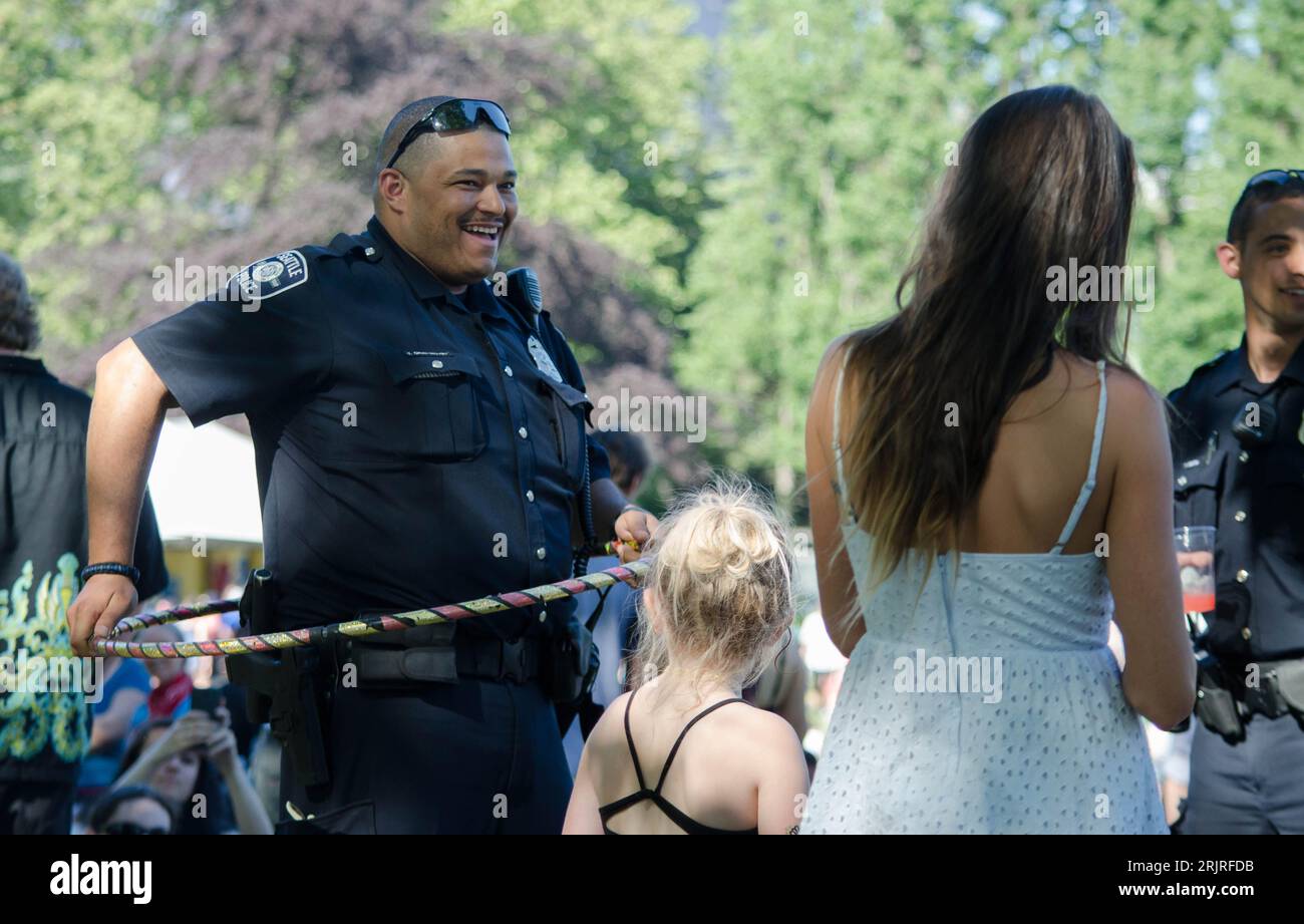 Cordoned off rope hi-res stock photography and images - Alamy