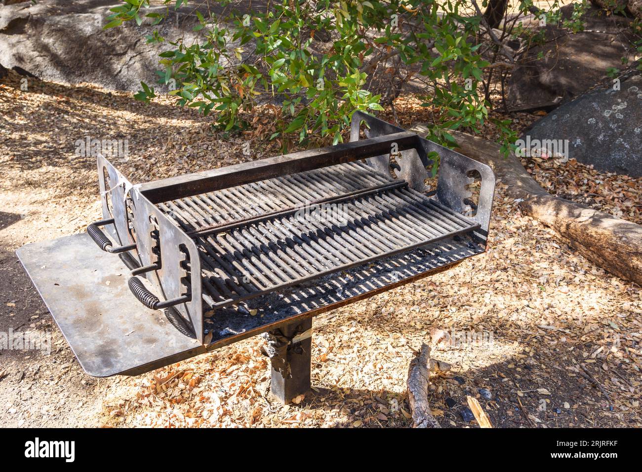 Close up of an empty barbeque grill in a recreation area Stock Photo ...
