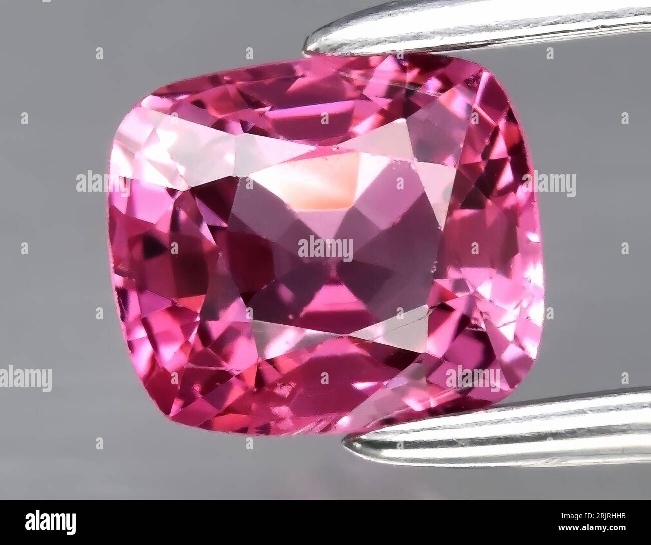 Spinel crystals hi-res stock photography and images - Alamy