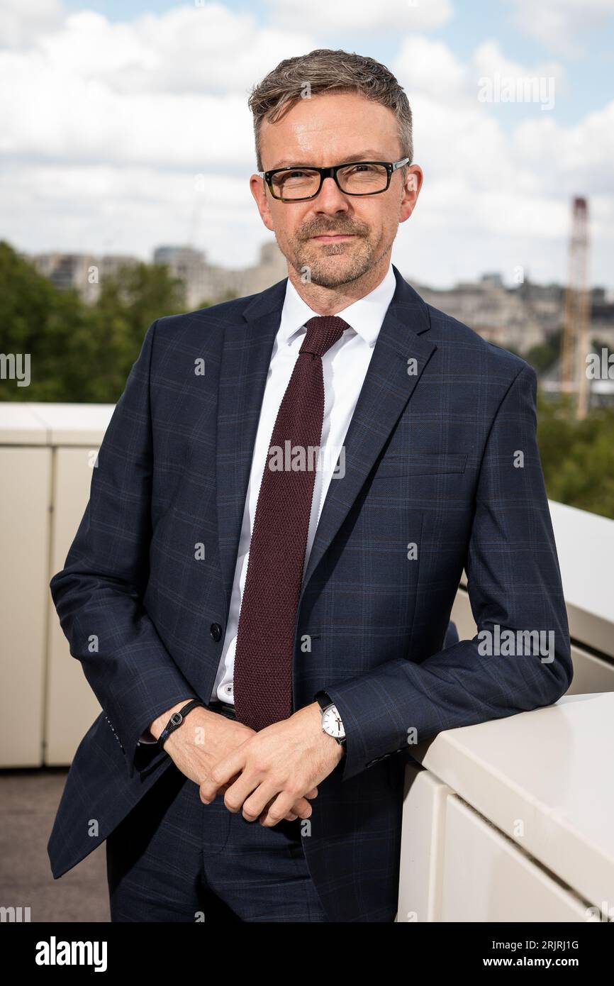 Detective flower hi-res stock photography and images - Alamy