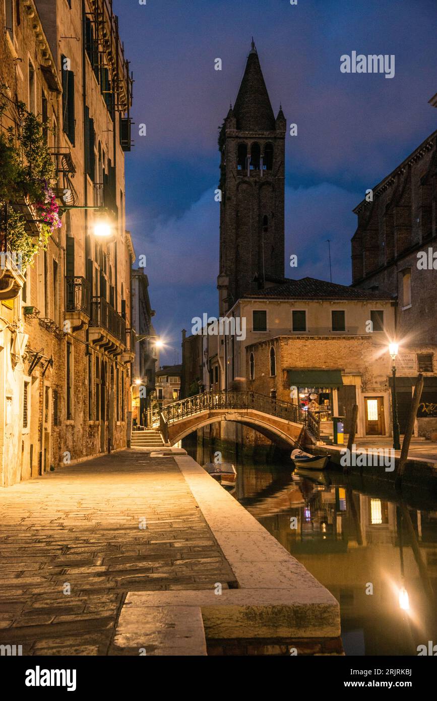 Evening stroll italy hi-res stock photography and images - Alamy