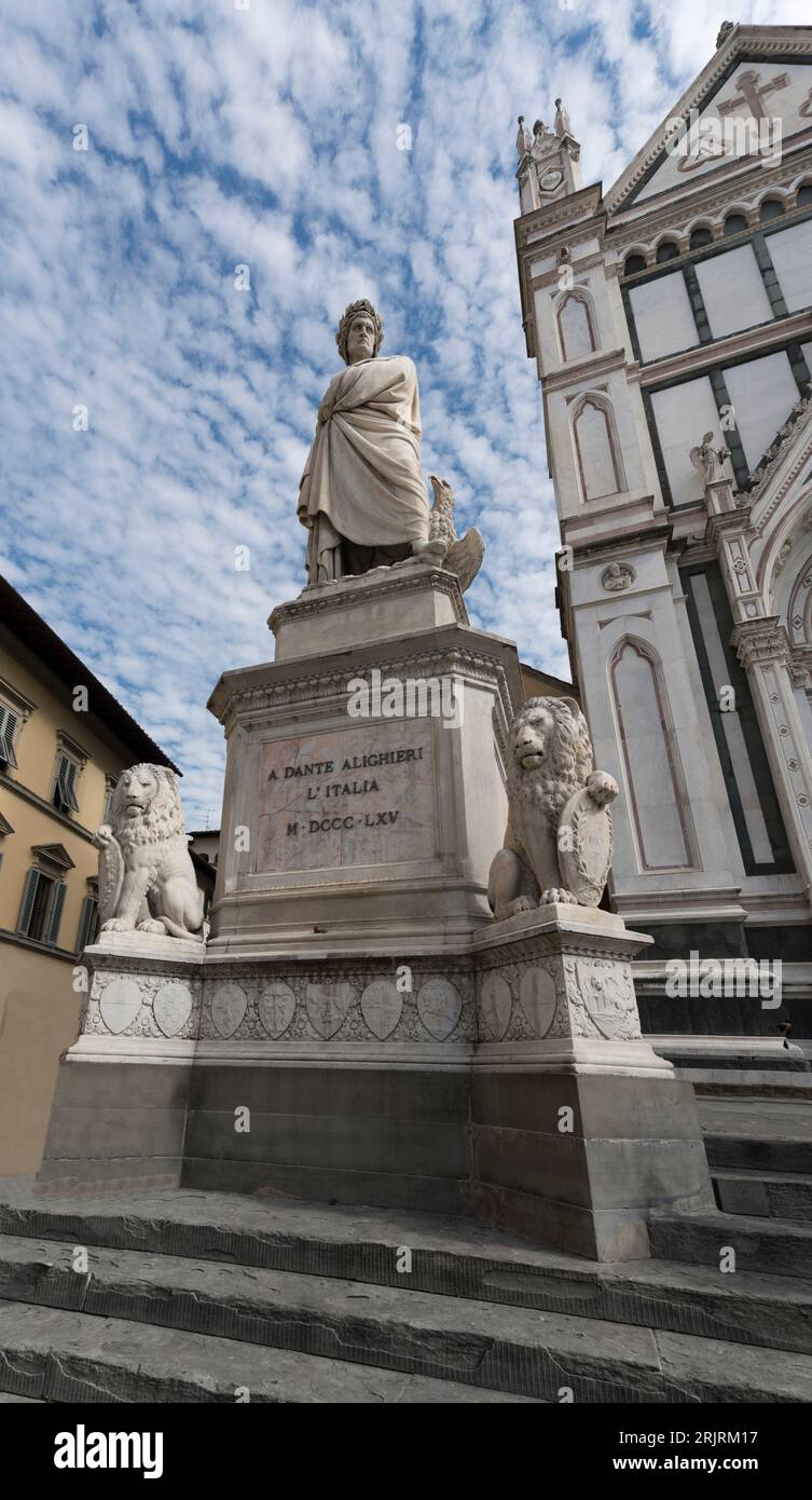 Dante alighieri statue hi-res stock photography and images - Alamy