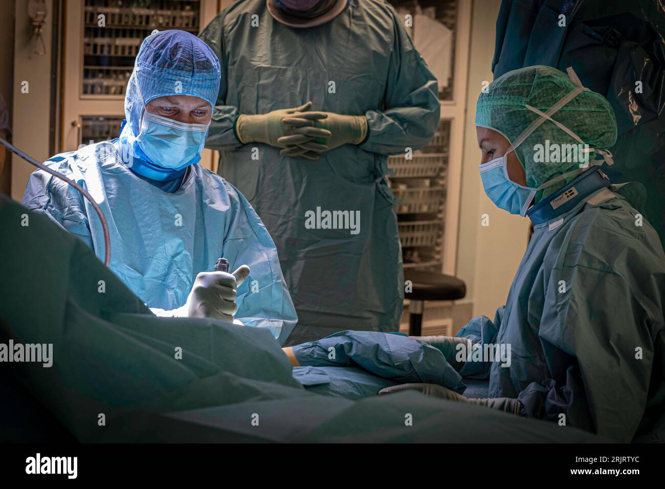 Two medical professionals collaborate hi-res stock photography and ...