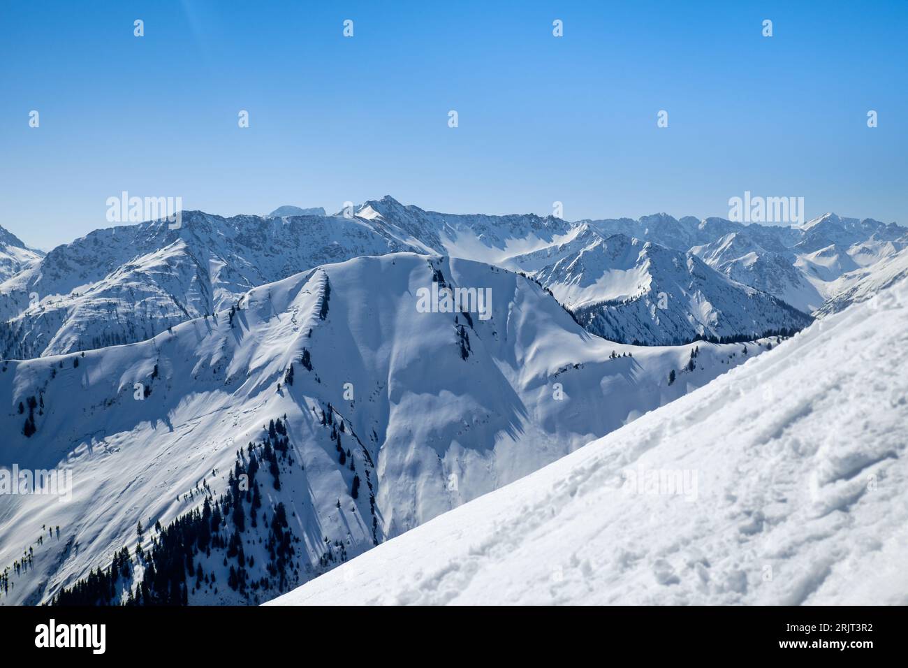 Schneelandschaft Lechtaler Alpen Stock Photo - Alamy