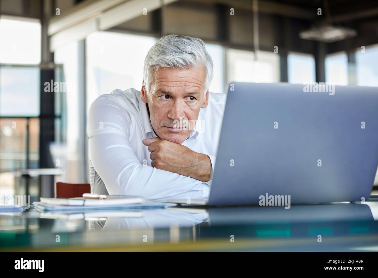 Businessman problem hi-res stock photography and images - Alamy