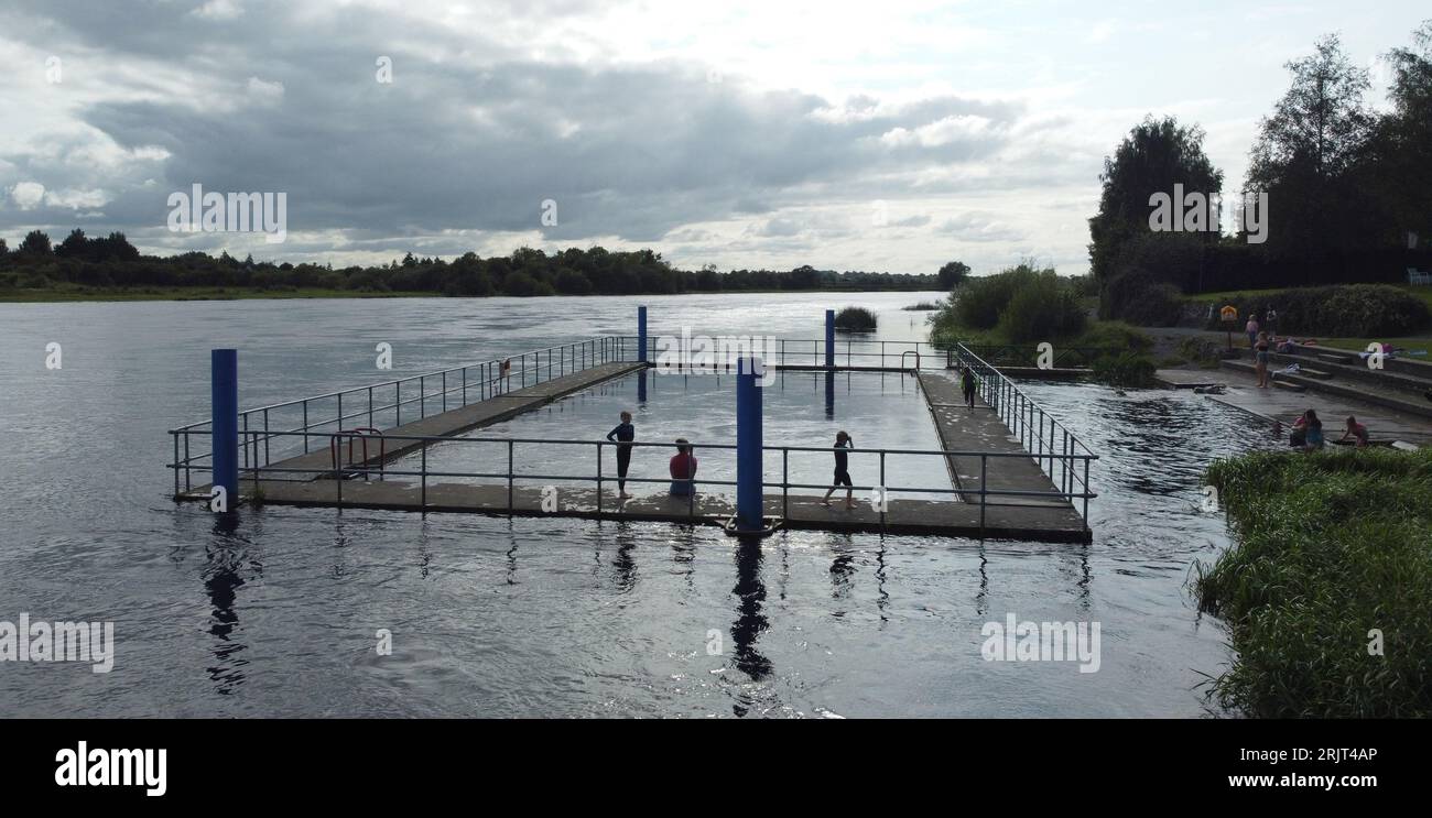 Outdoor pool shannon hi-res stock photography and images - Alamy
