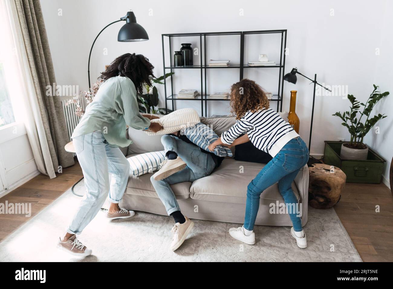 Fight for family hi-res stock photography and images - Alamy