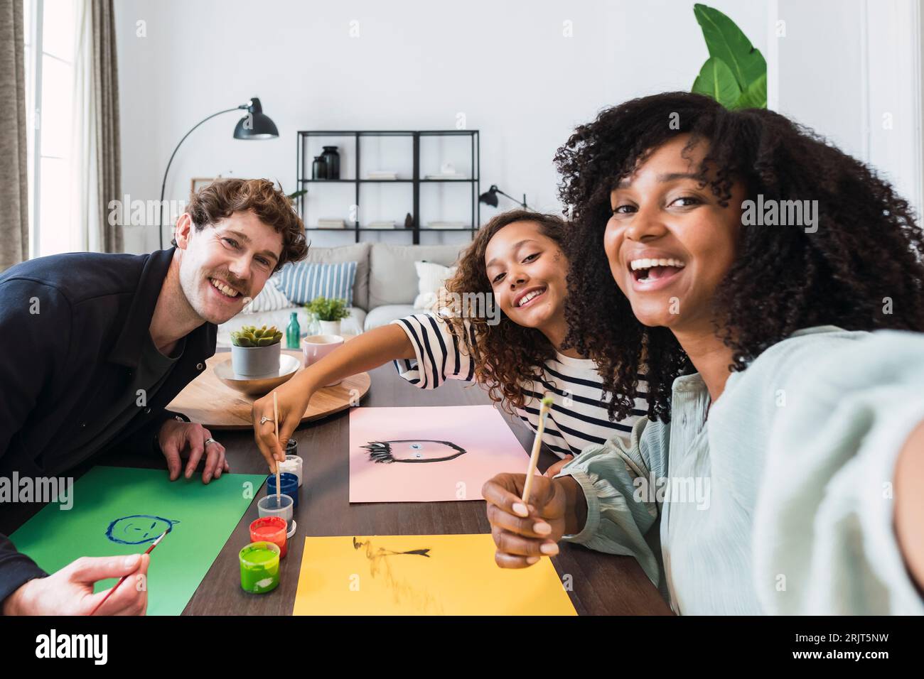 Person painting drawing hi-res stock photography and images - Alamy