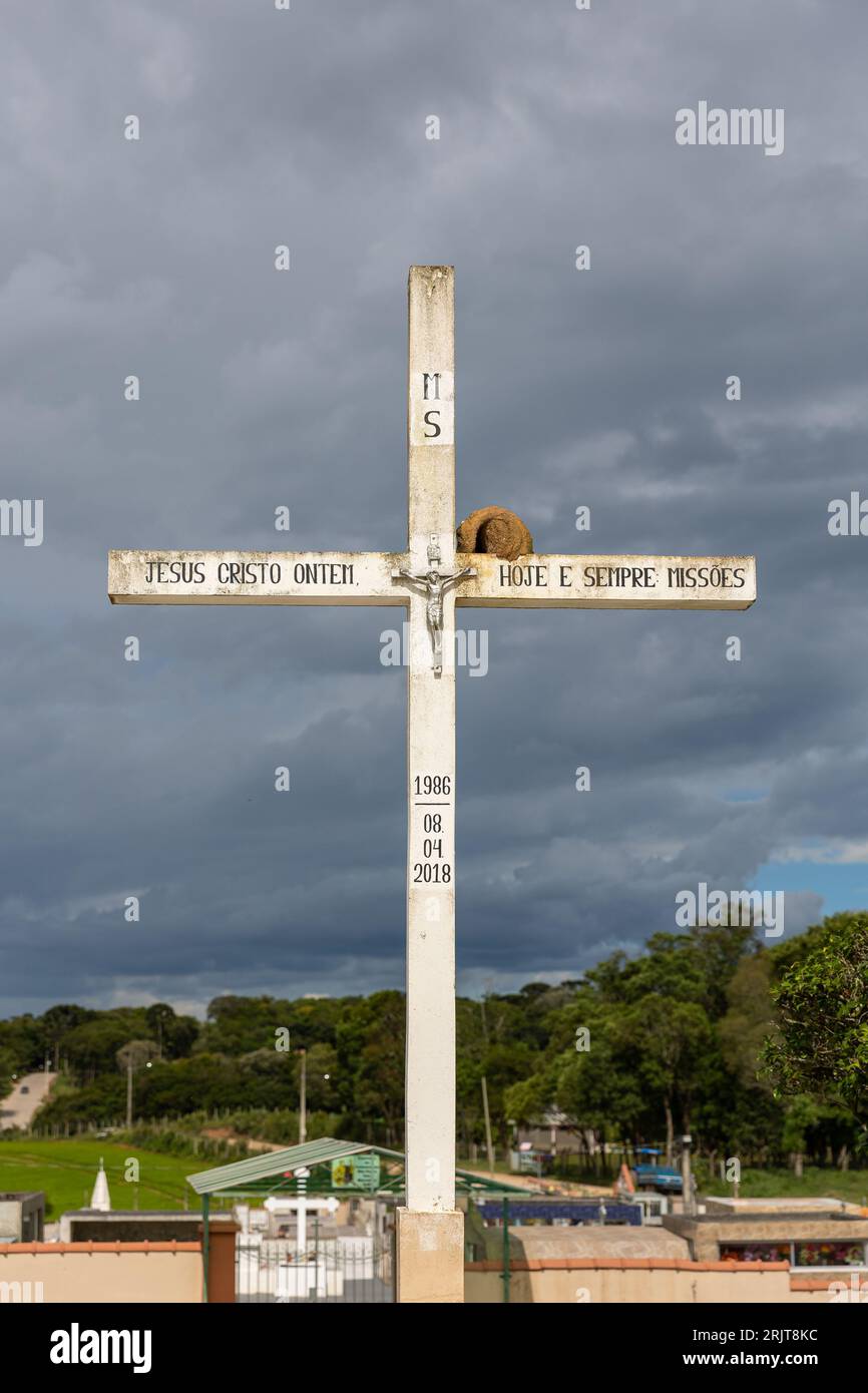 Silhouette christian cross stands hi-res stock photography and images ...