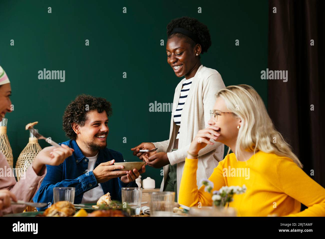 Multicultural conversation hi-res stock photography and images - Alamy