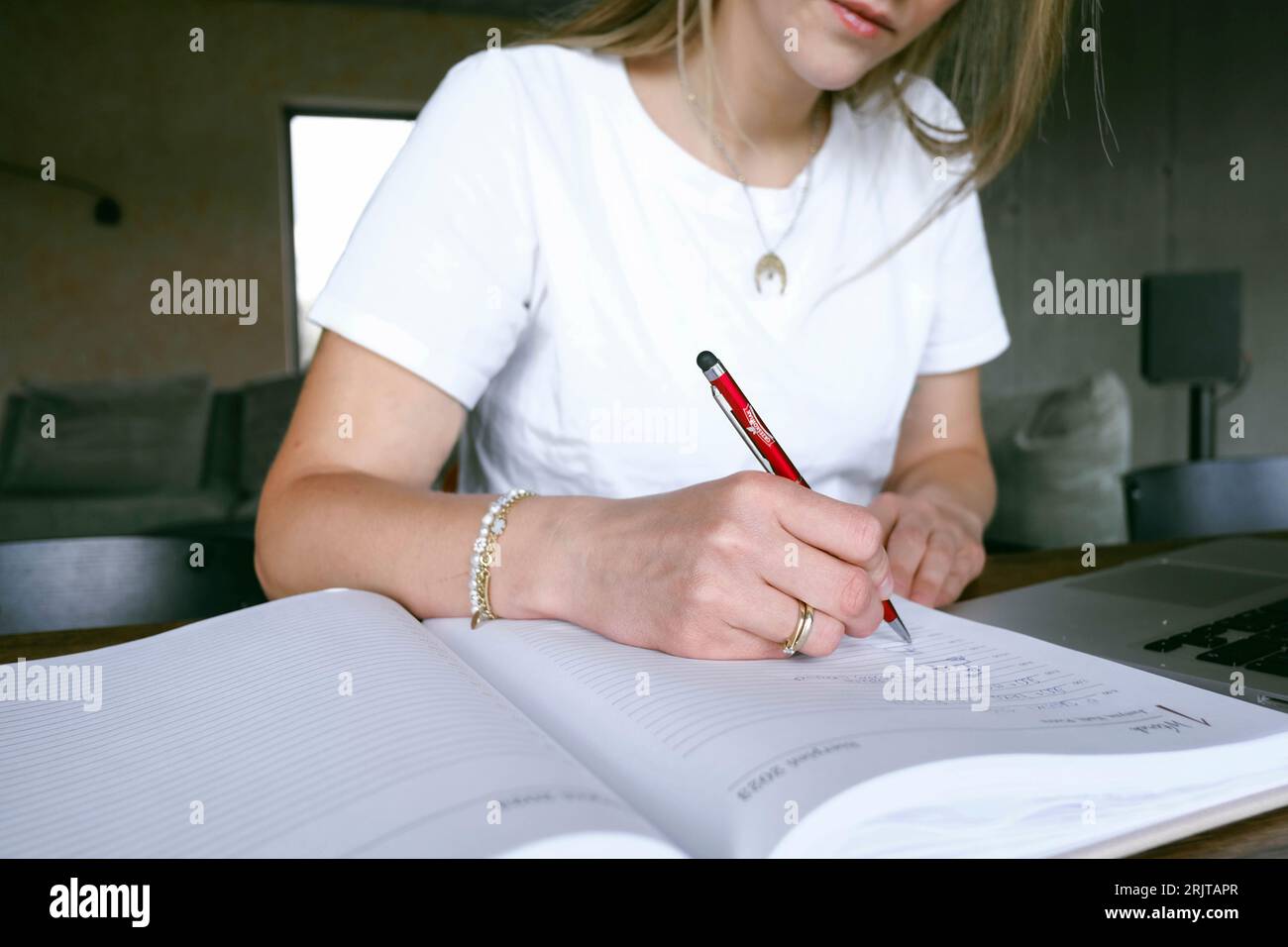Notes writing hi-res stock photography and images - Alamy
