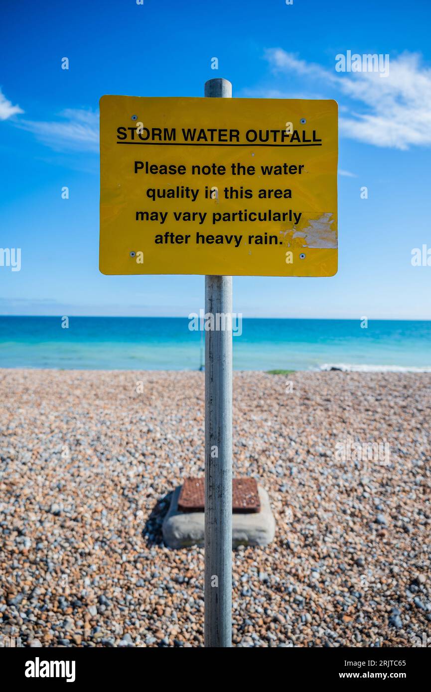 Environment agency warning sign danger hi-res stock photography and ...