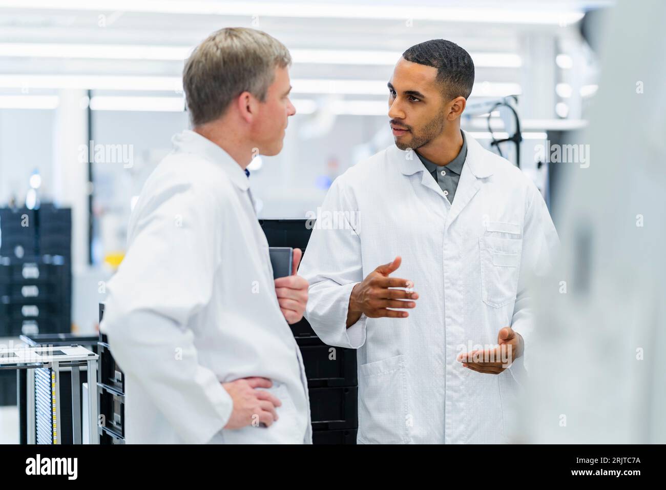 Team advice hi-res stock photography and images - Alamy