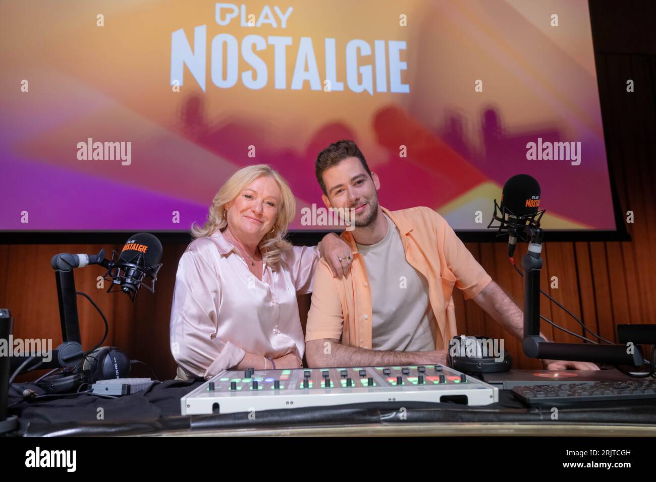 Antwerpen, Belgium. 23rd Aug, 2023. Nostalgie radio presenter Leen ...