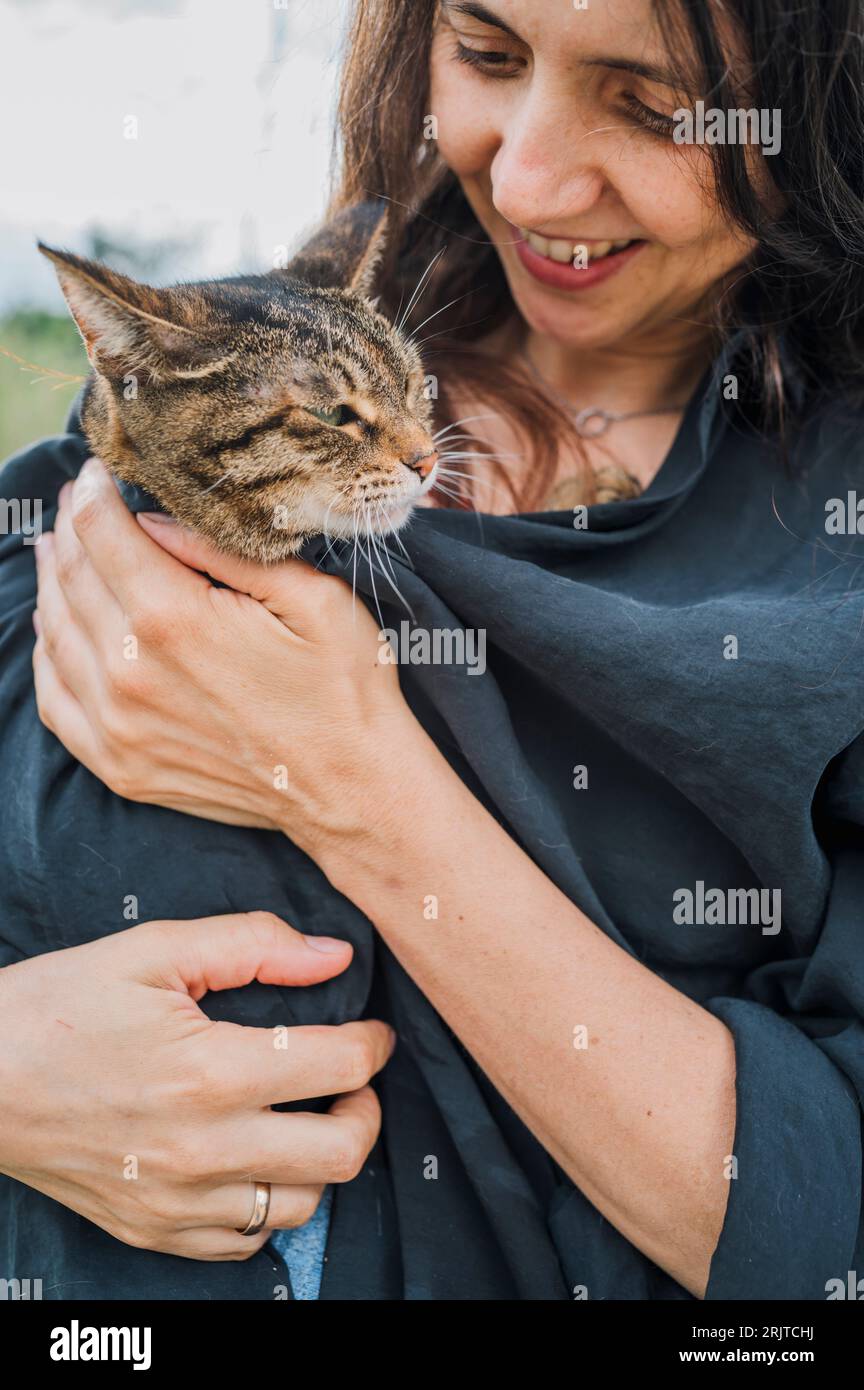 Happy animals hugging hi-res stock photography and images - Alamy