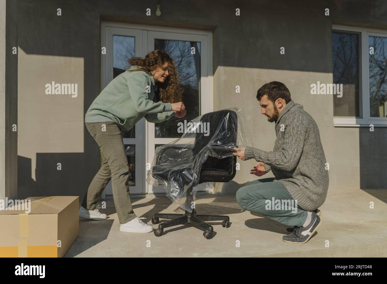 Unwrapping hi-res stock photography and images - Alamy