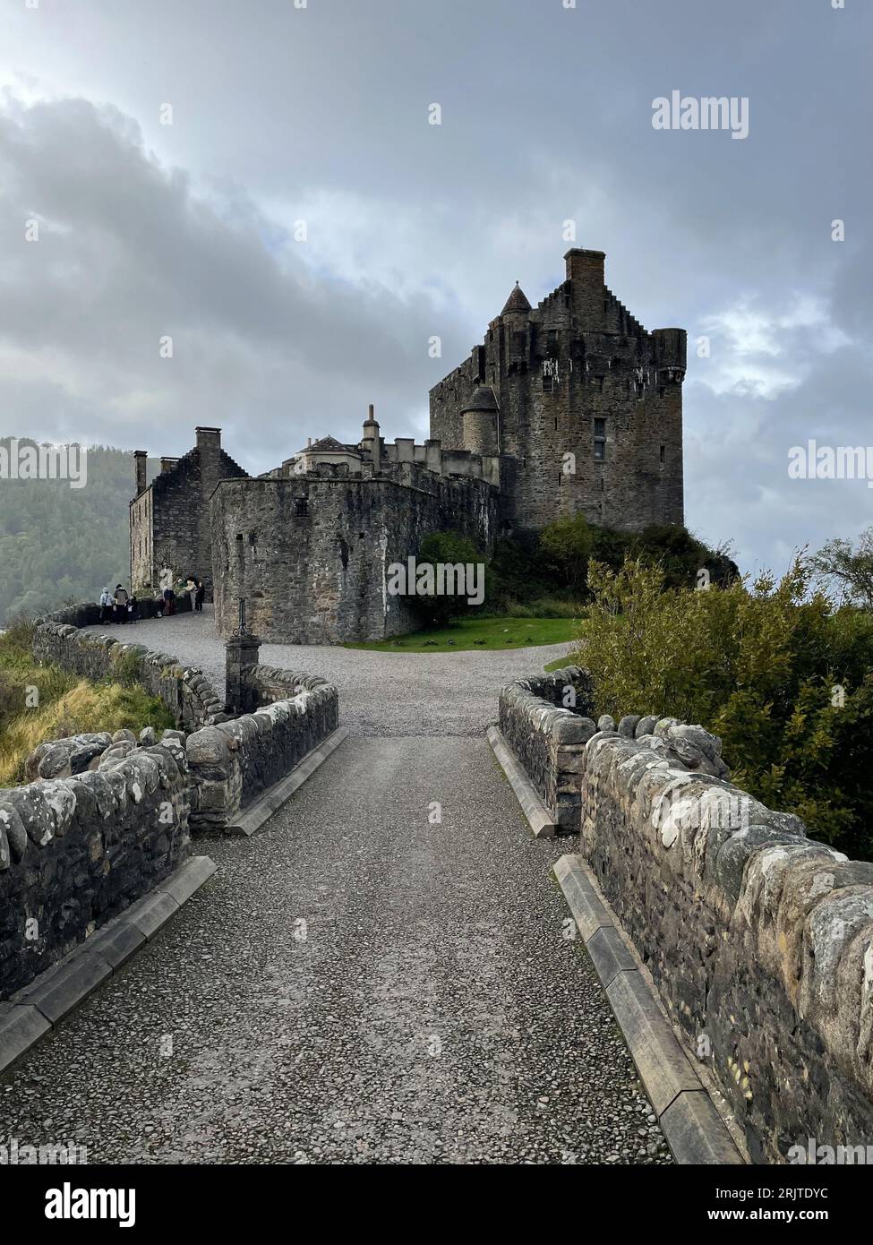 Pathway leading up cobblestone hi-res stock photography and images - Alamy