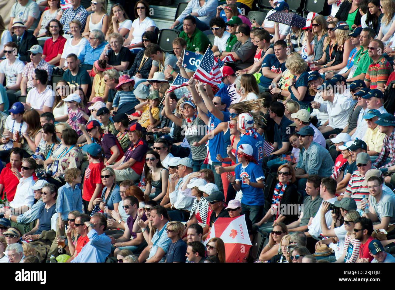 Spectators at beach volleyball - London 2012 Olympics Stock Photo - Alamy