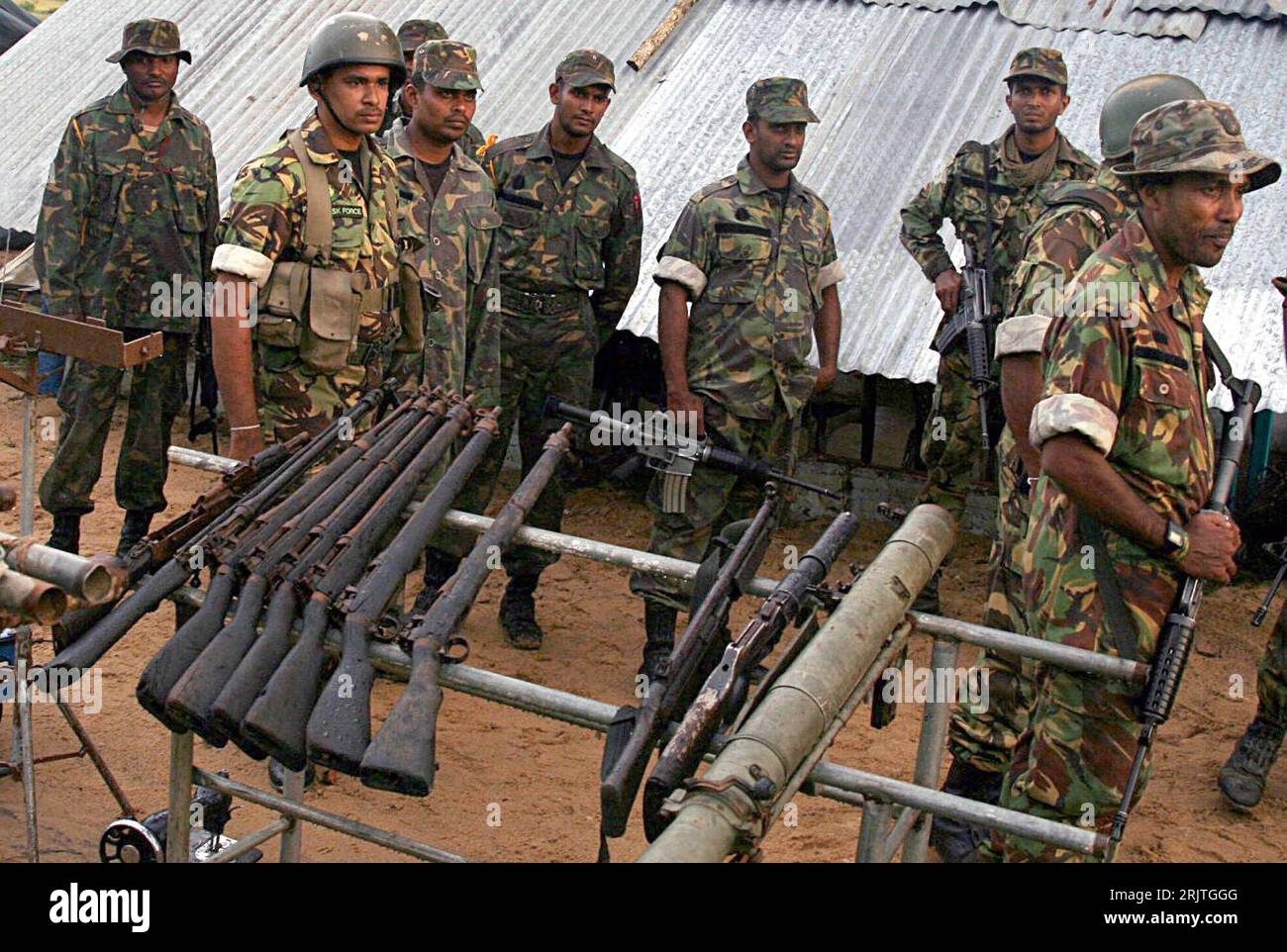 Bildnummer: 51664277 Datum: 19.01.2007 Copyright: imago/Xinhua Spezialeinheiten der Regierung ...