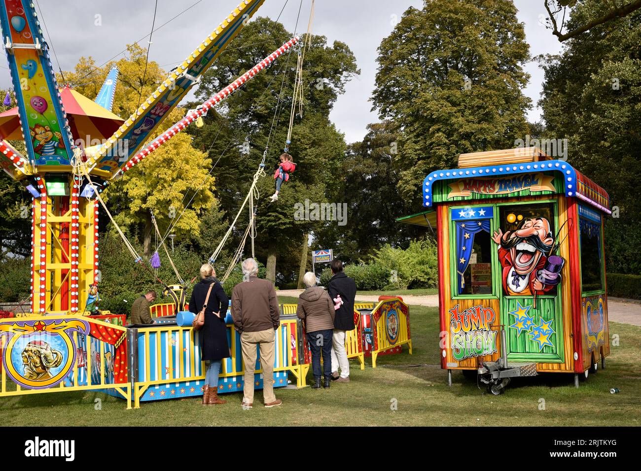 Gypsy wagon hi-res stock photography and images - Alamy