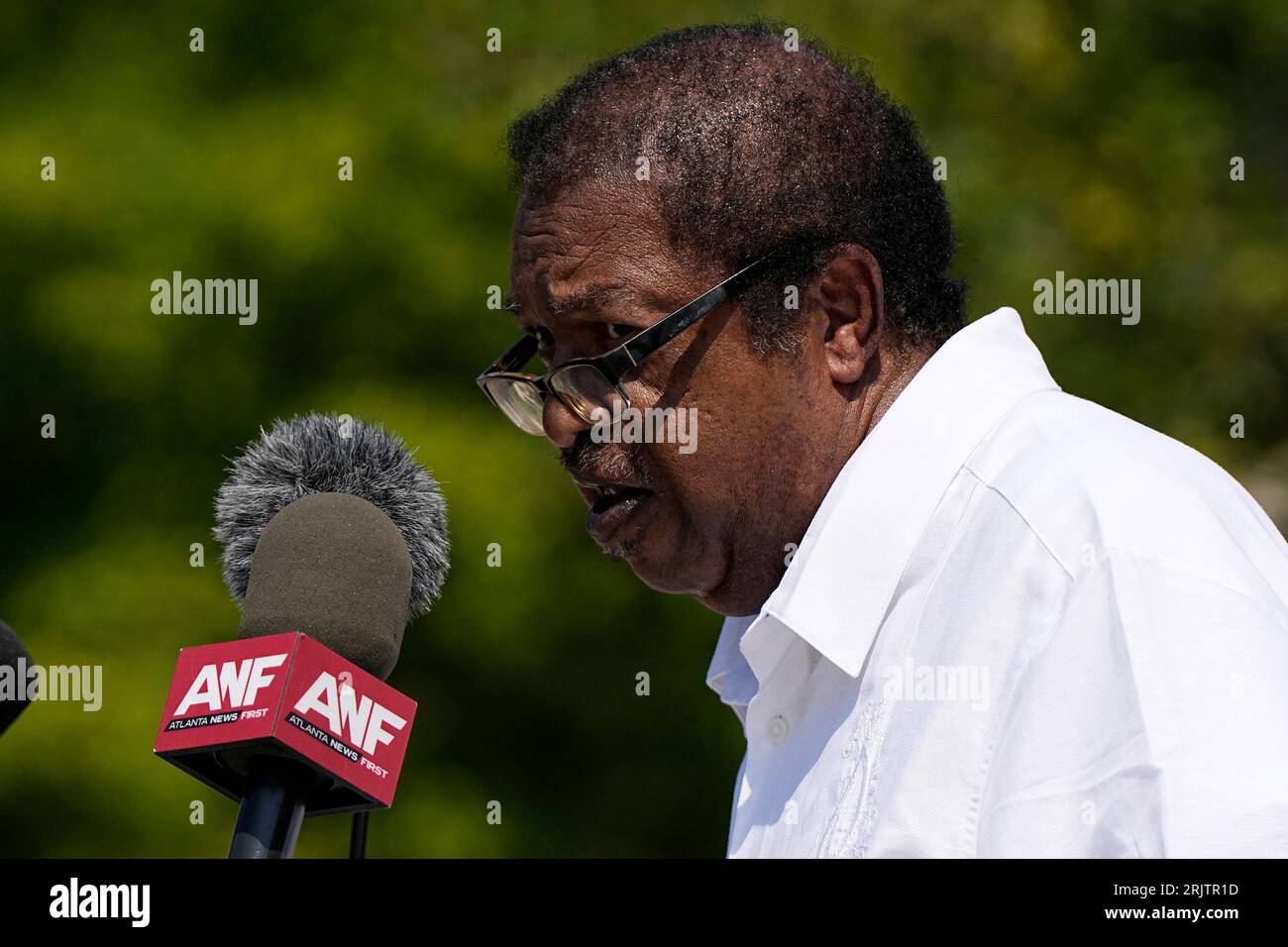 Pastor Timothy McDonald speaks in support of Fulton County District ...