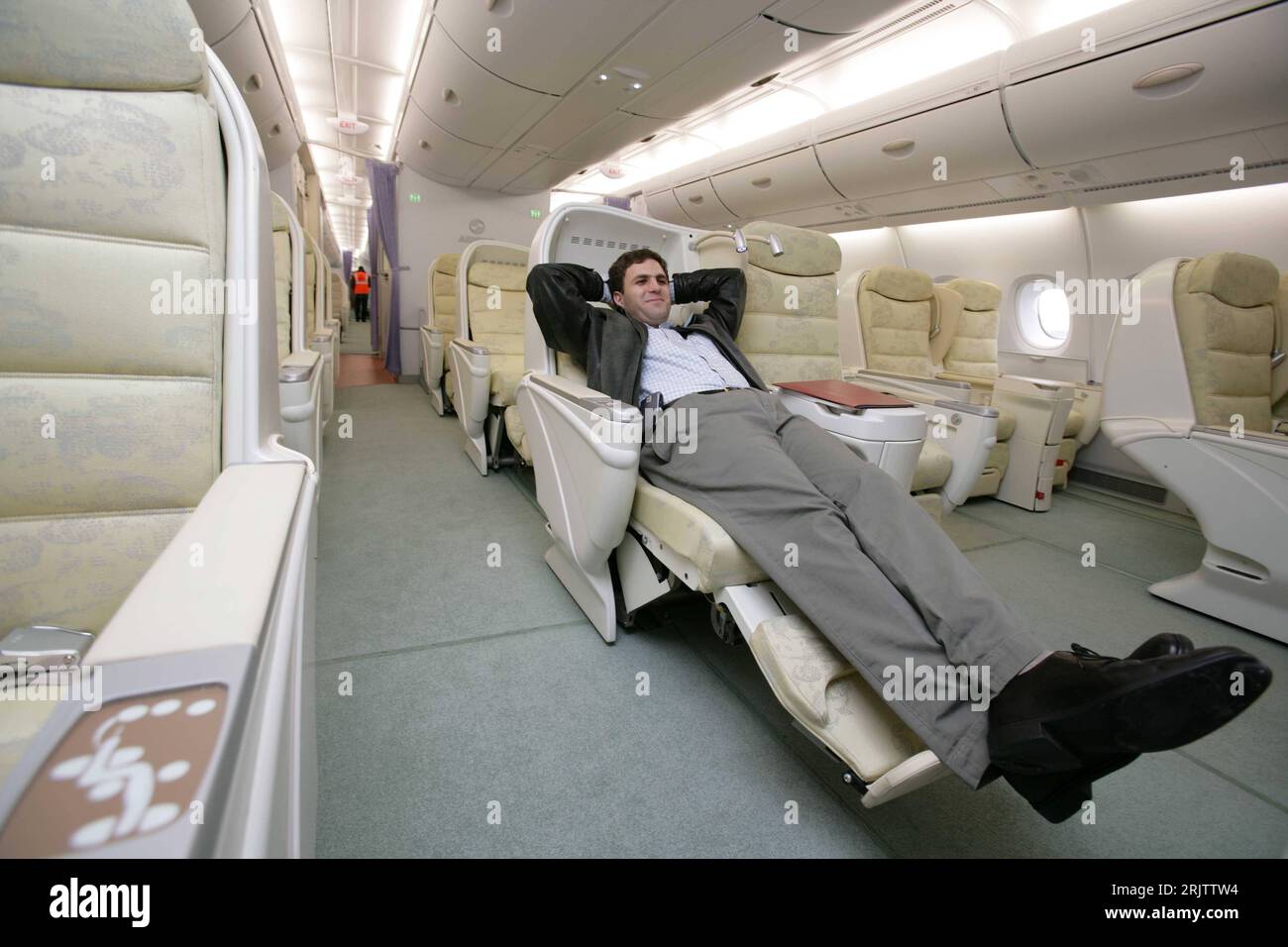 Flugzeug von innen hi-res stock photography and images - Alamy