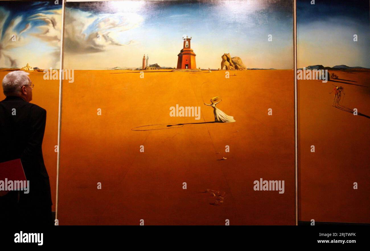 Das salvador dali museum hi-res stock photography and images - Alamy