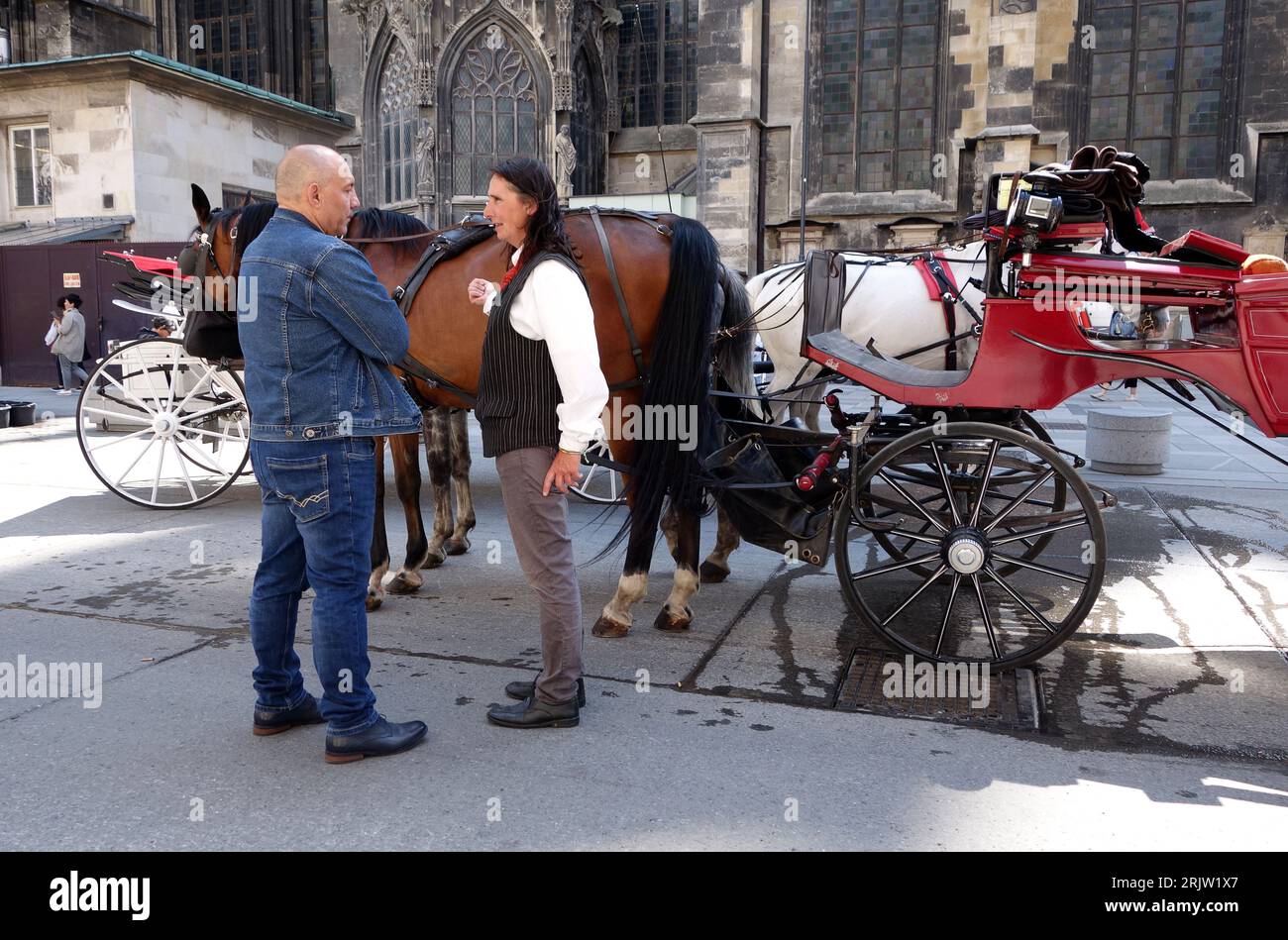 Coach drivers hi-res stock photography and images - Alamy