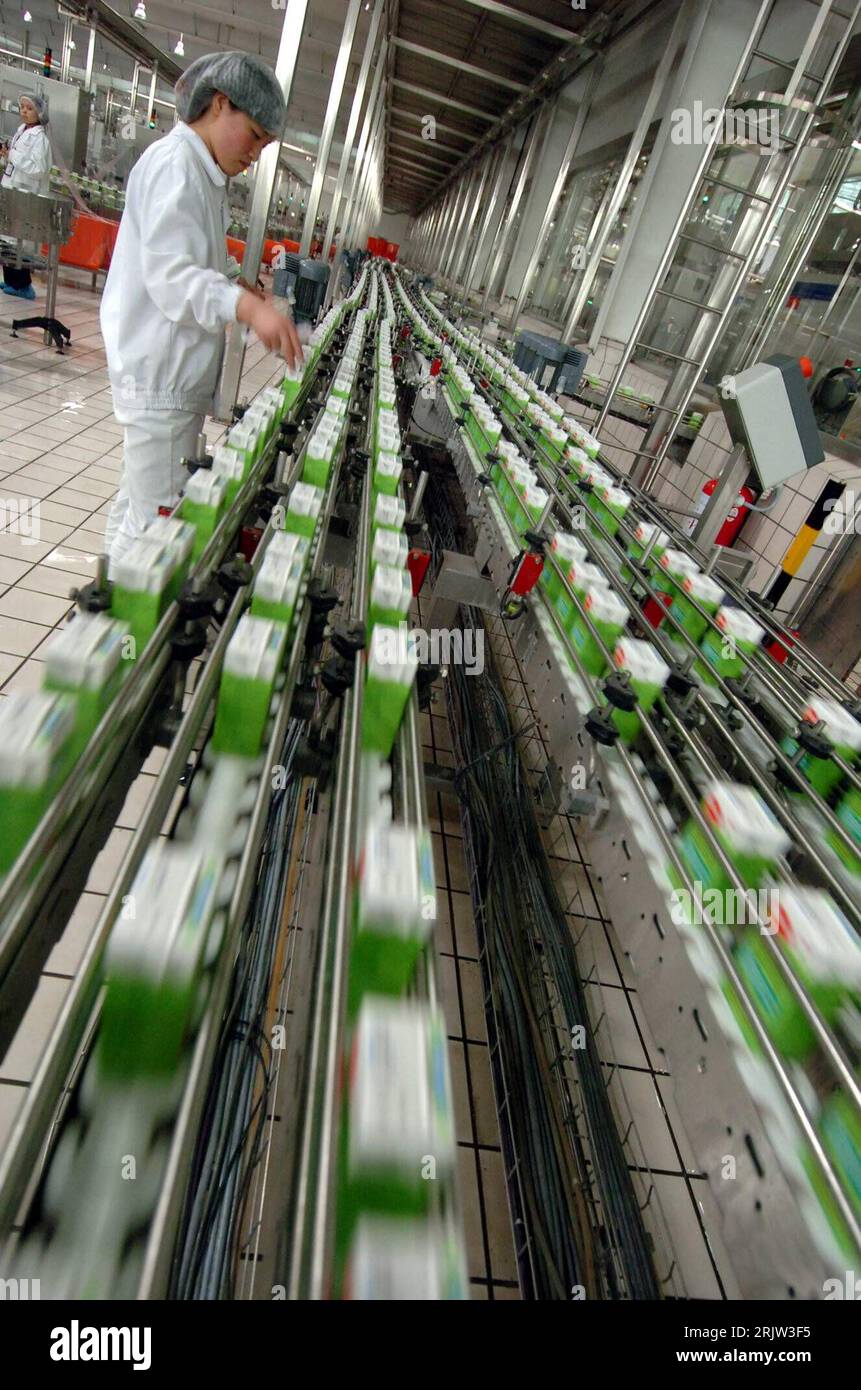 Tetra pak fabrik hi-res stock photography and images - Alamy