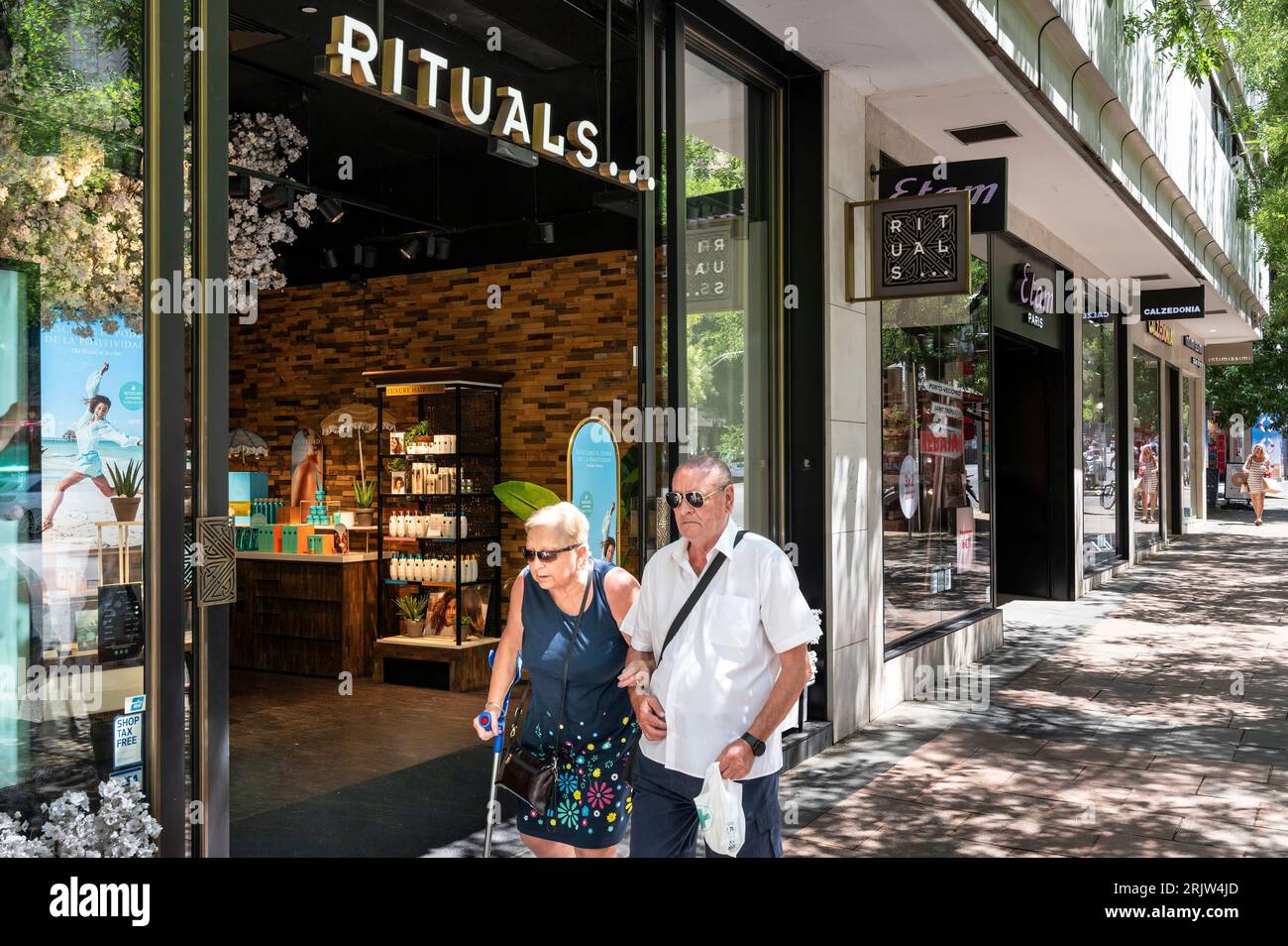 Rituals logo hi-res stock photography and images - Alamy