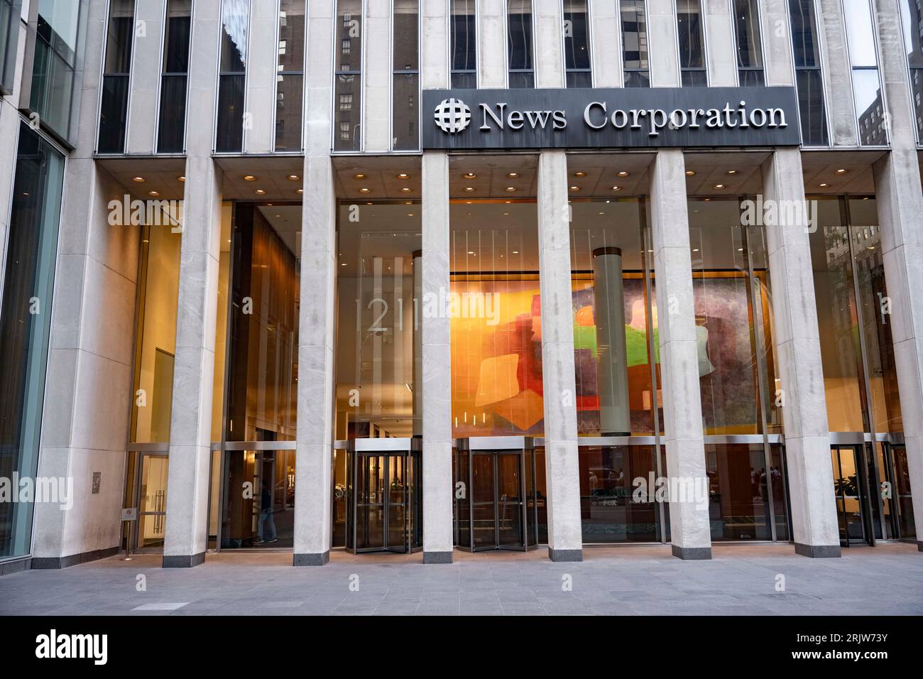 1211 avenue of the americas hi-res stock photography and images - Alamy