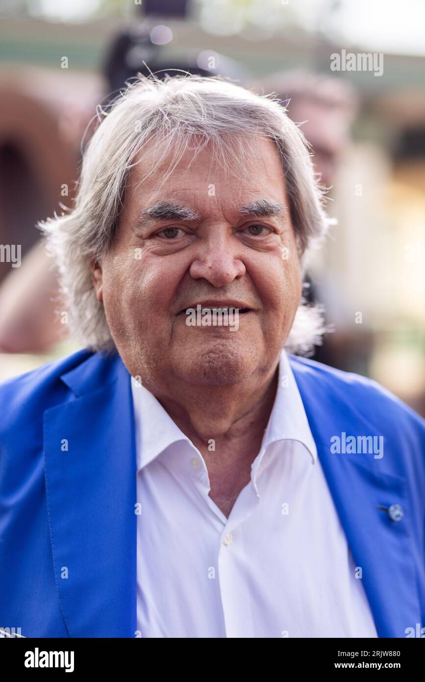Rust, Germany. 23rd Aug, 2023. Helmut Markwort stands on the red carpet ...