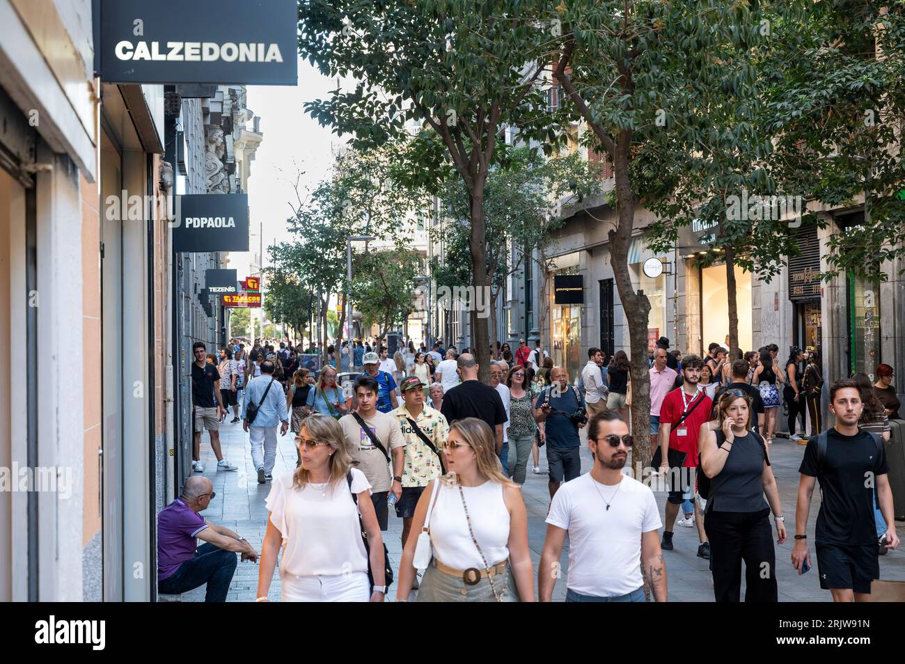 Xavi Playing For Spain