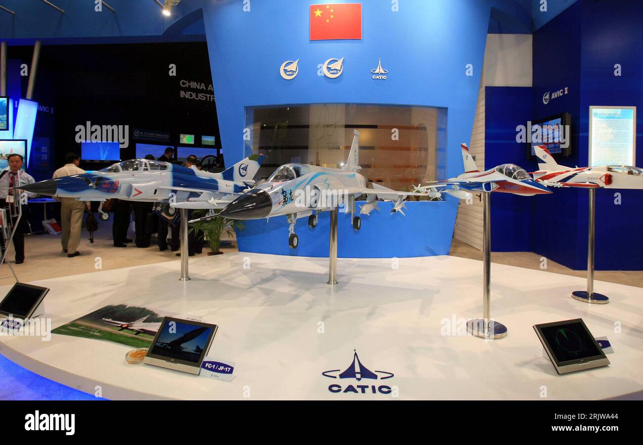 Salon international de laeronautique hi-res stock photography and ...