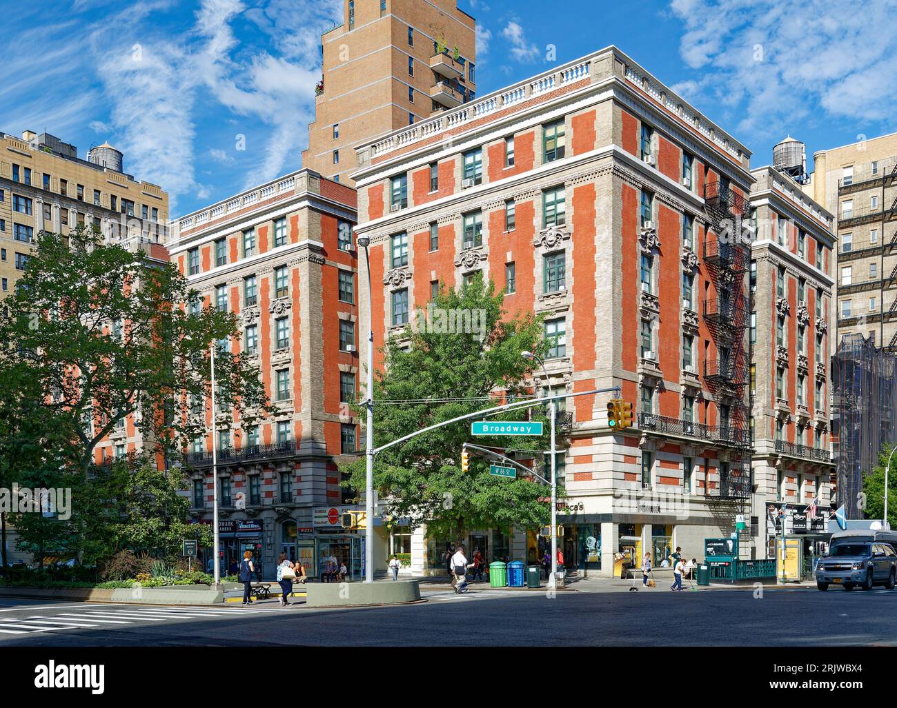 West end hall new york city hi-res stock photography and images - Alamy