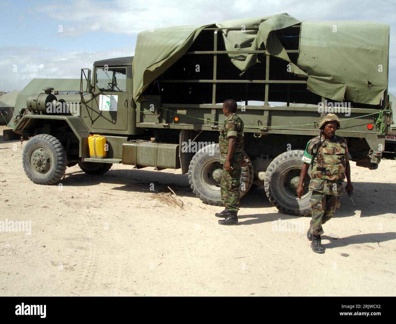 Afrikanische soldaten hi-res stock photography and images - Alamy