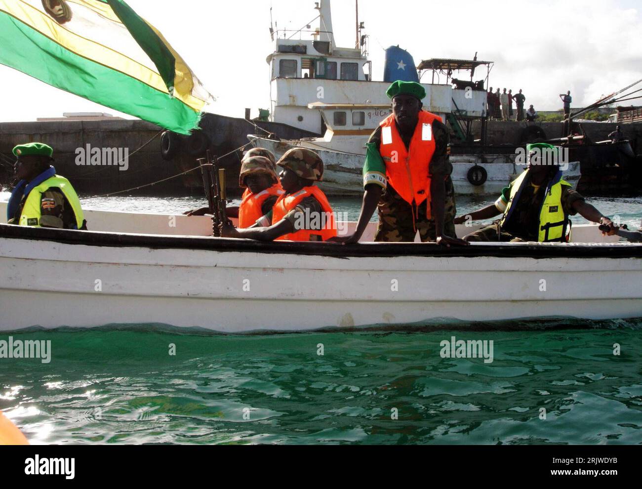 Soldat marine hi-res stock photography and images - Alamy