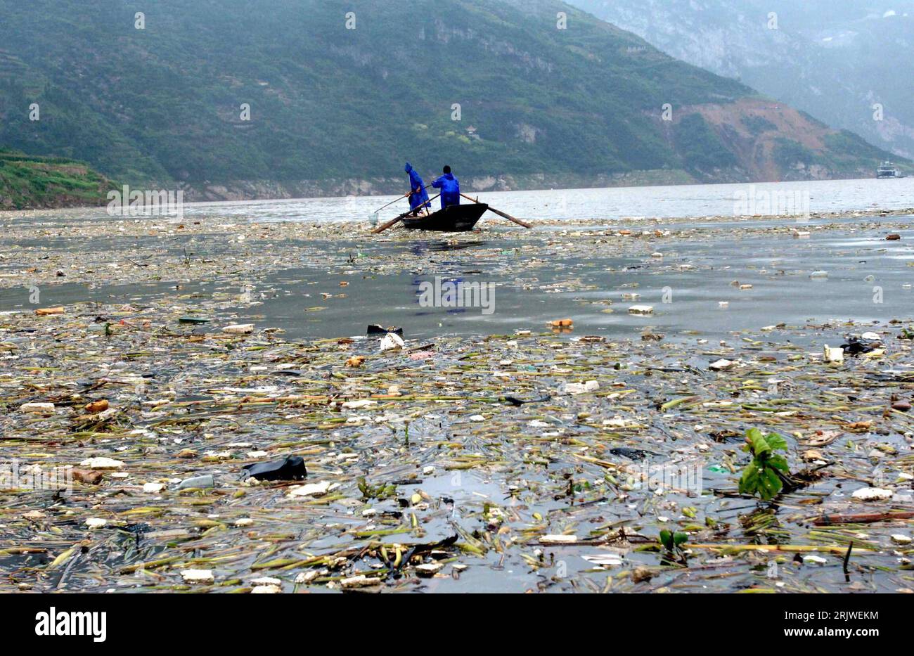 Stausee boot hi-res stock photography and images - Alamy
