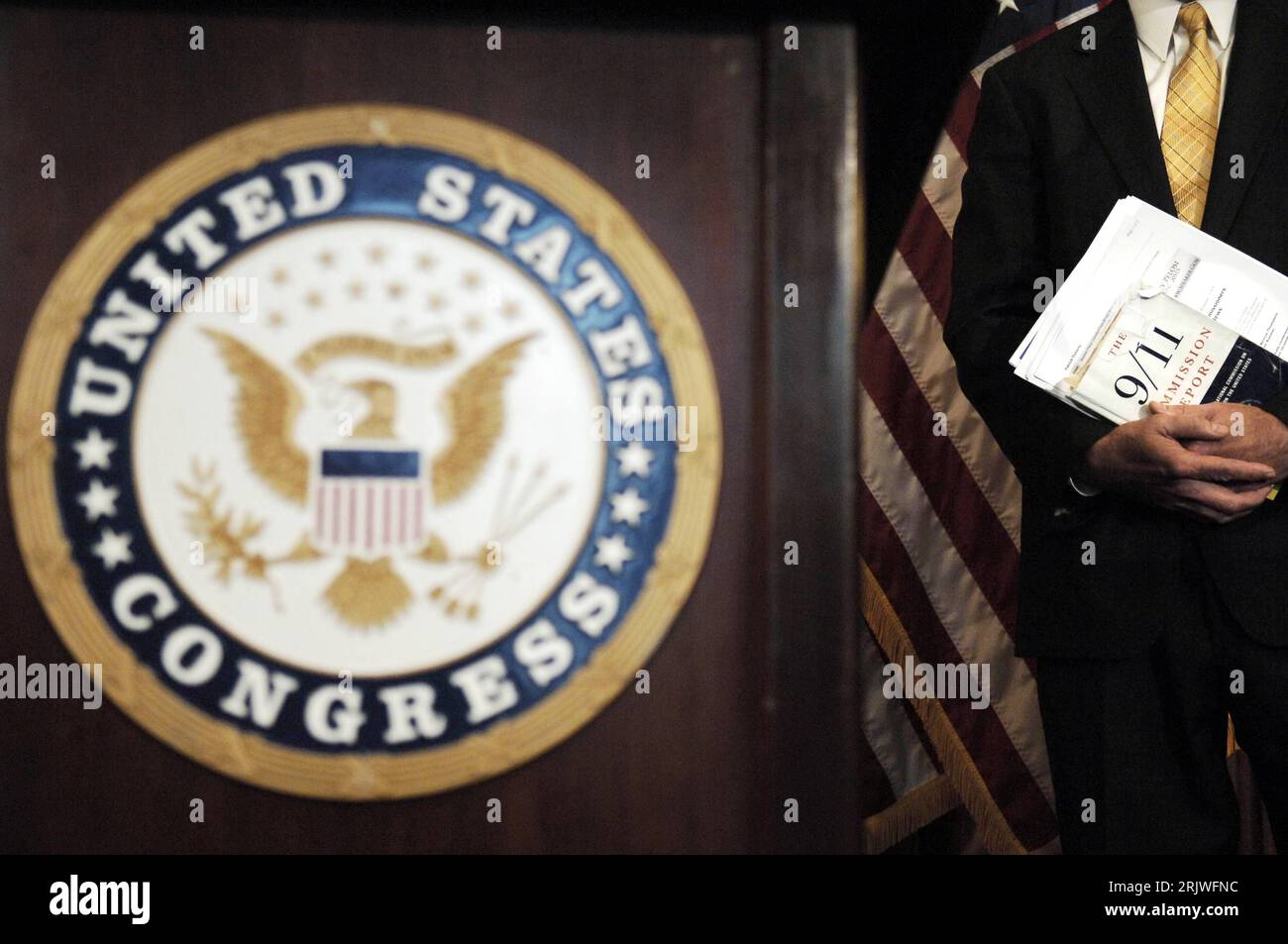 The 9 11 commission report hi-res stock photography and images - Alamy
