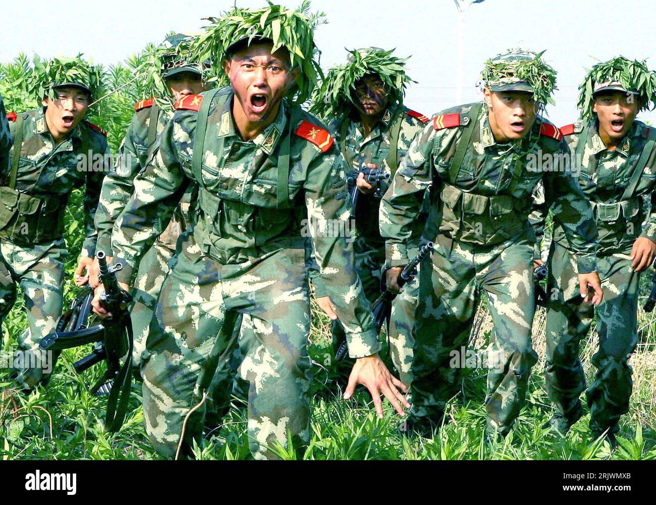 Getarnte soldaten hi-res stock photography and images - Alamy