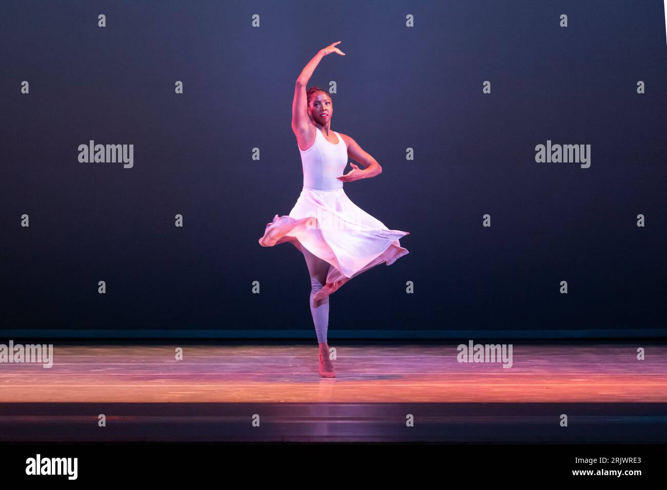 Alvin ailey dance theater hi-res stock photography and images - Alamy