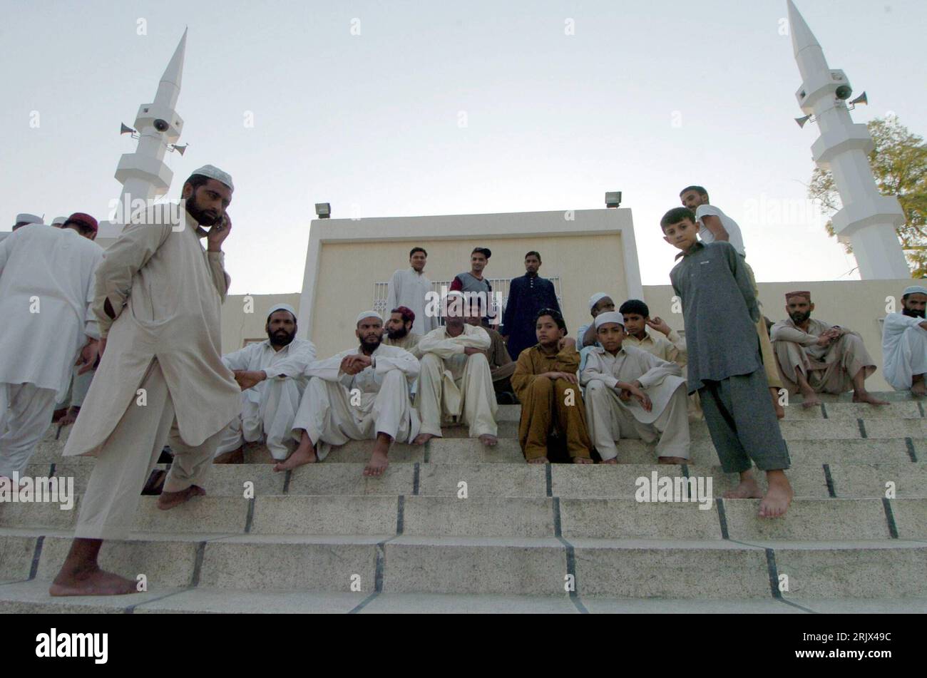 Lal masjid islamabad hi-res stock photography and images - Alamy