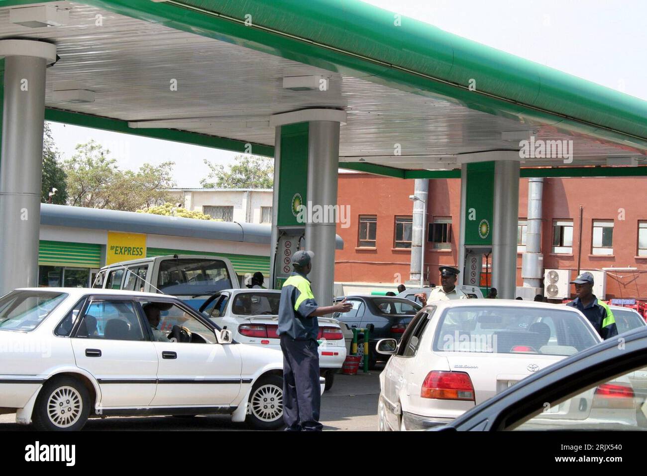 Benzin autos hi-res stock photography and images - Alamy