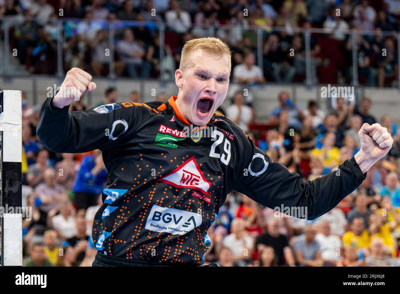 Duesseldorf, Germany. 23rd Aug, 2023. Handball: DHB Supercup, THW Kiel ...