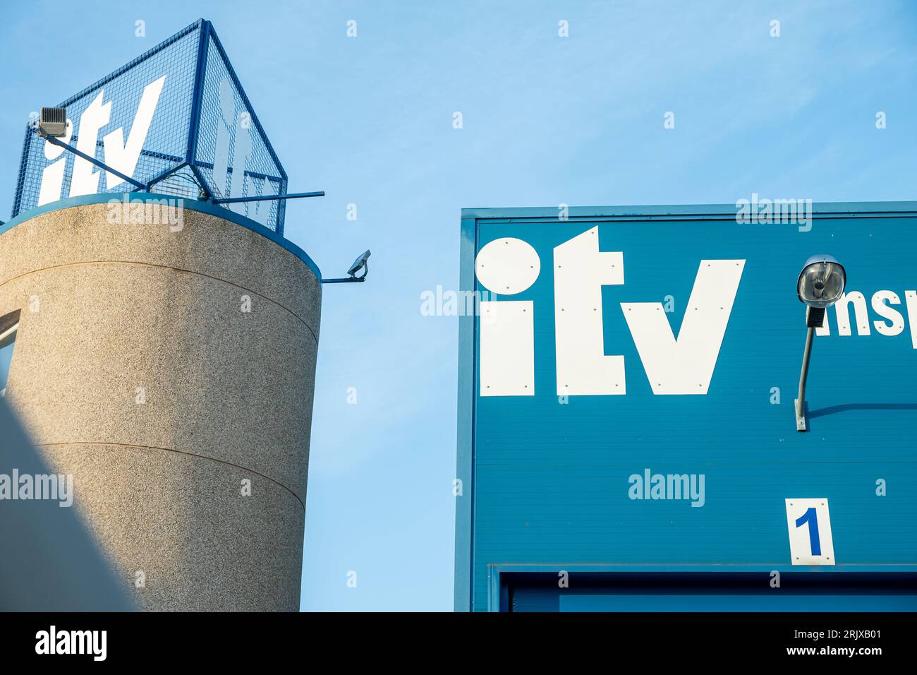 Circulation of motor vehicles hi-res stock photography and images - Alamy