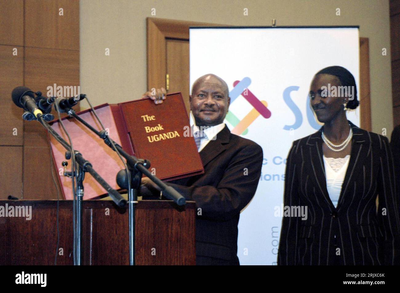 Investplan hi-res stock photography and images - Alamy