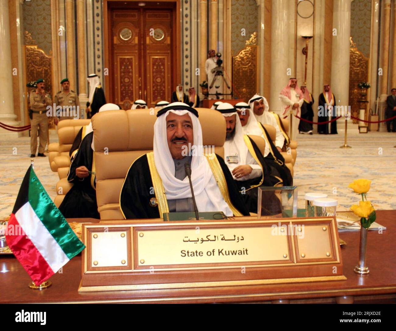 Saudi sheik hi-res stock photography and images - Alamy