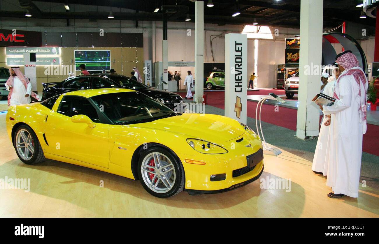 Motorshows hi-res stock photography and images - Alamy